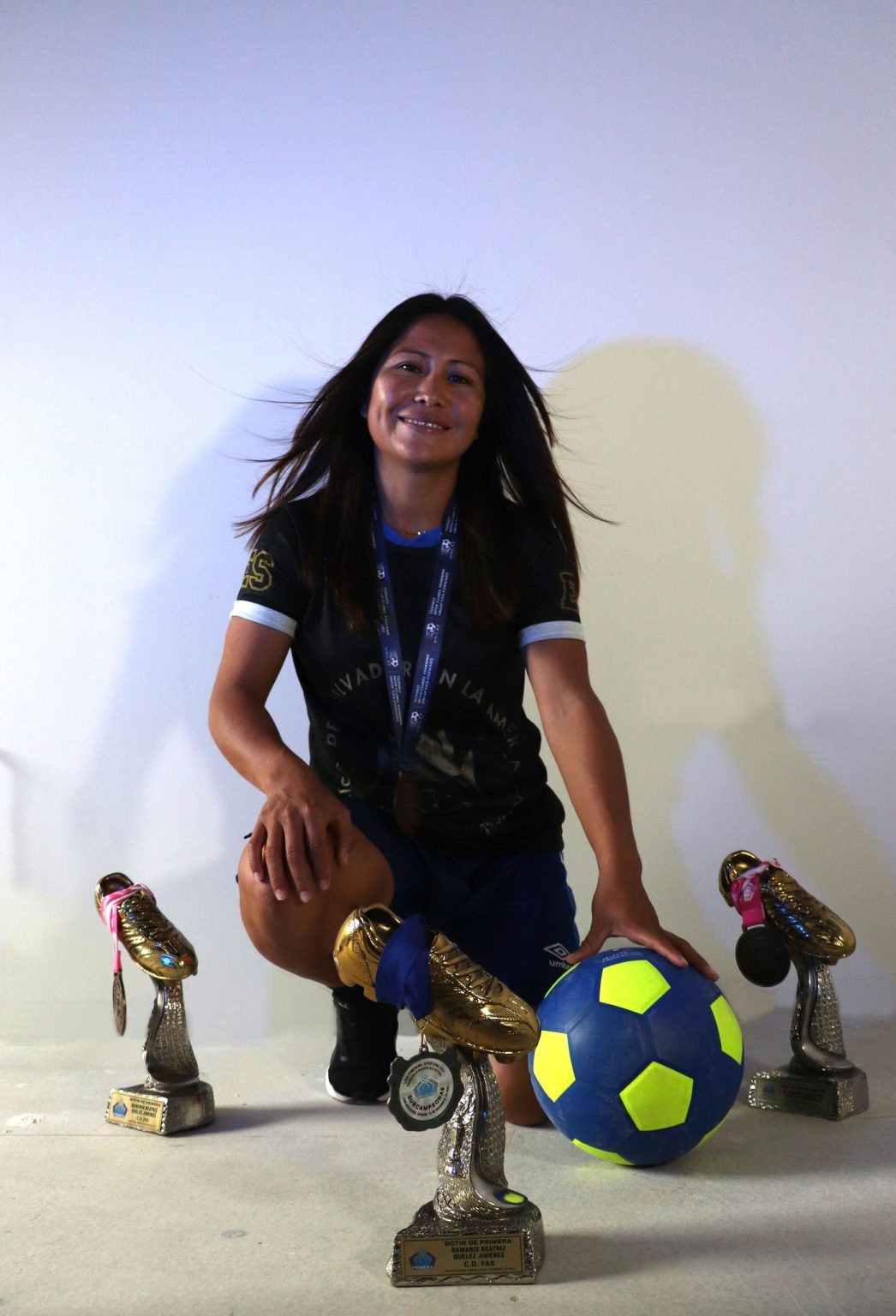 Damaris Quelez: una crack del fútbol femenino - Revista la Brújula